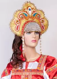 Ruský Kokoshnik 2.