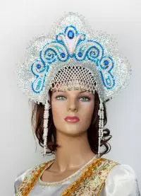 Russisk Kokoshnik 8.