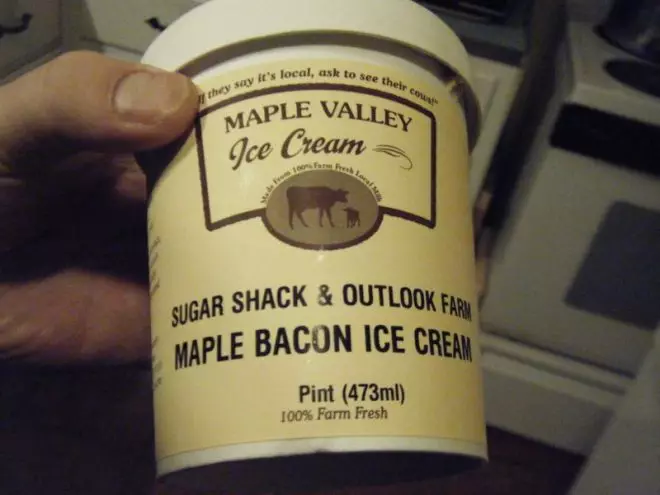 Bacon kuravira ice cream