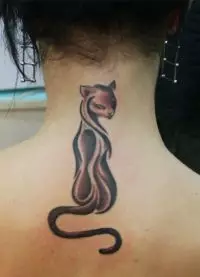 Tattoo auf dem Hals des Rückens 2