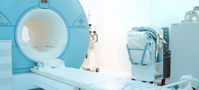 What is MRI, how do what does it show? Magnetic resonance tomography with contrast and without - indications and contraindications 25580_2