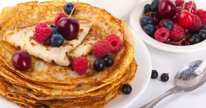 Pancakes në qumësht - recetat më të mira për enët gatim në karnaval jo vetëm!