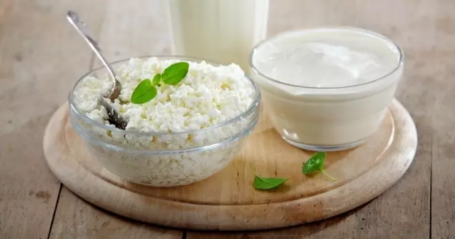 Cottage Cheese fra Kefir hjemme - 8 enkle måter å produsere gjærede melkeprodukter