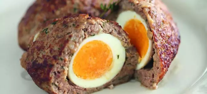 अंडी सह Zrazy - मांस zaras च्या पाककृती चिकन, गोमांस आणि मासे पासून अंडे सह पाककृती