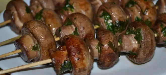 Paano upang kunin ang Champignons para sa mga kebab sa langis