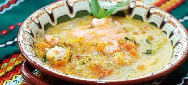 Sopa De Gorbushi Y Camarones