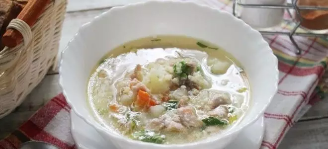 Sopa de pescado de Gorbushi con prenzy