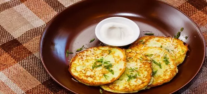 Hoe om pannekoek zucchini kook