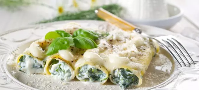 Cannelloni na may spinach.