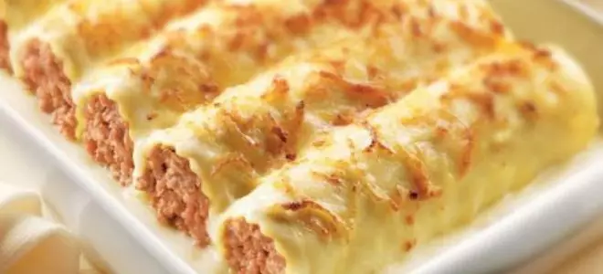 Cannelloni กับเนื้อสับในเตาอบ