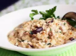 Risotto con cogomelos brancos en salsa de crema