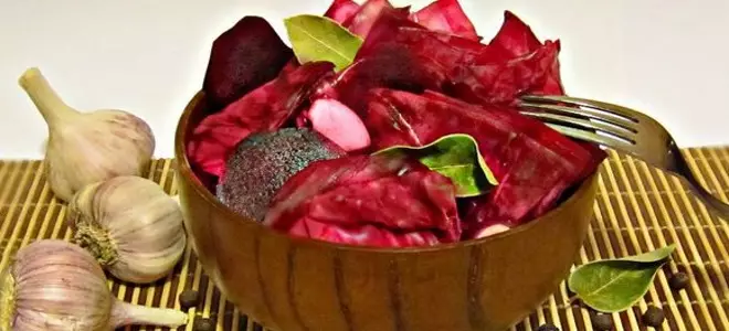 Pickled repolyo recipe na may beet.