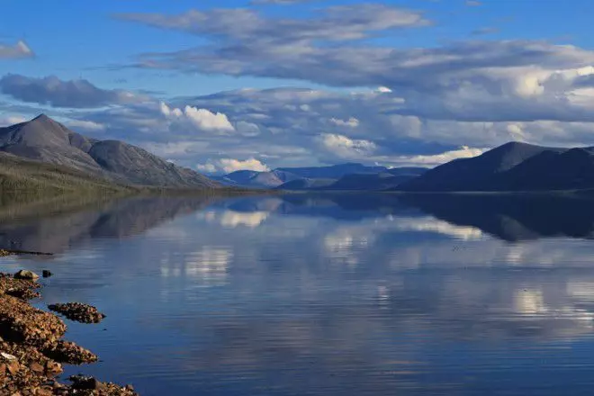 Lake Labinkyr.