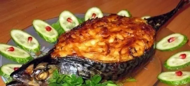 Mackerel sobada kartof ilə doldurulur