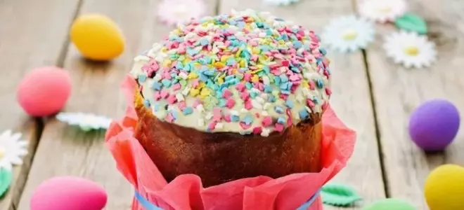 Kulich na receita sinxela de Kefir