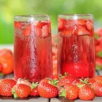 Strawberry tuangeun di bumi