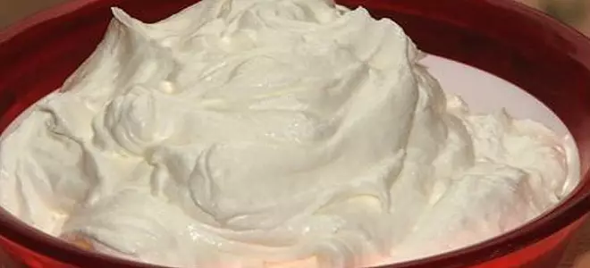 Cream crème op zure room - recept