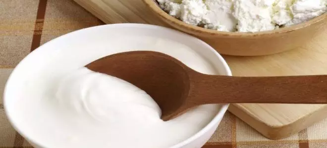 Cream from sour cream for cake - recetes with a şekir, rûn û rûnê rûnê 29076_5