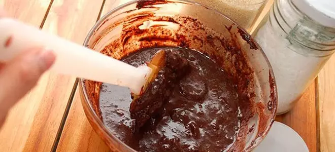 کوکو اور ھٹا کریم سے چاکلیٹ چمک
