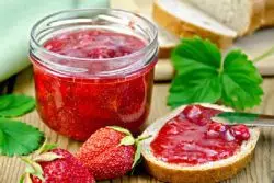 Strawberry džem bez varenia bobule - recept