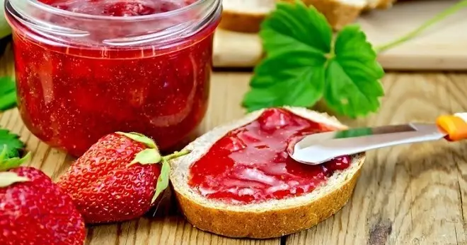 Strawberry jam yam tsis muaj kev ua noj