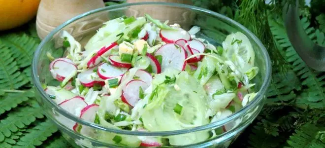 Salad với bắp cải và dưa chuột với việc bổ sung đậu Hà Lan, cà rốt, trứng, xúc xích, ớt và các thành phần khác 29850_9
