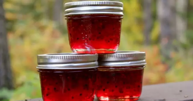 Jelly jelly daga guzberi don hunturu da ainihin ra'ayoyin dafa abinci mai dadi