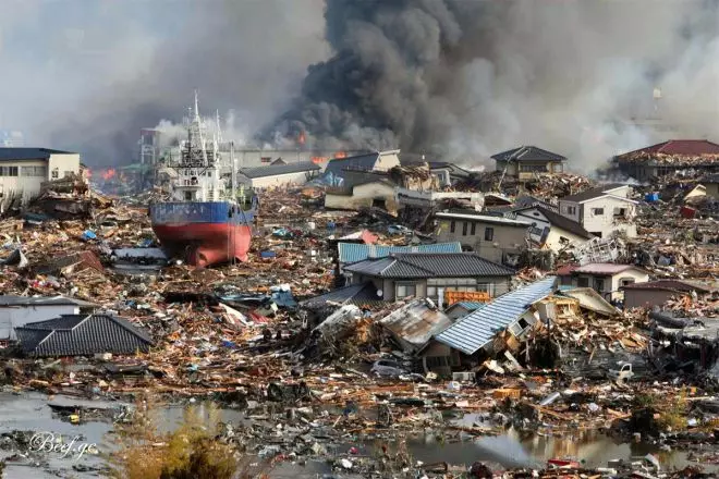 Lurrikara eta Tsunami Sumatra-n