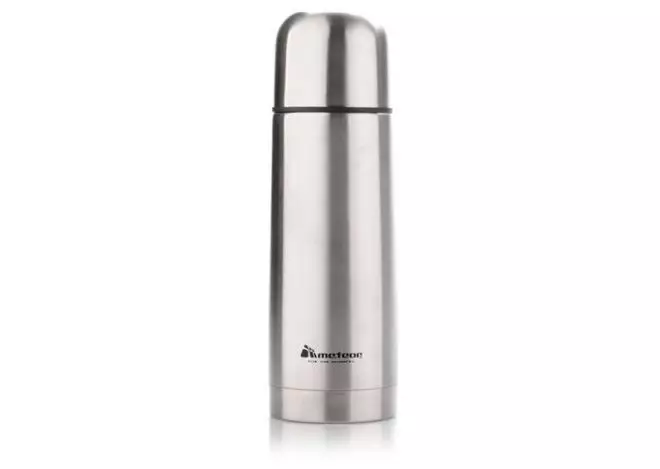 Bi o ṣe le yan thermos, kini o dara julọ fun tii ati fun ounjẹ? 32049_7