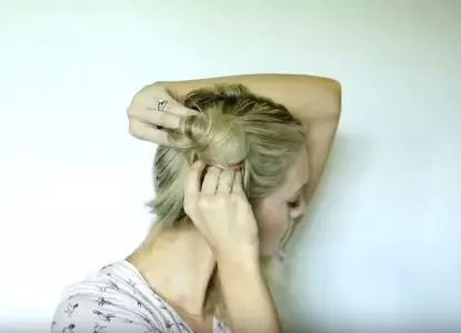 Како да направите фризура два зраци на страни 6