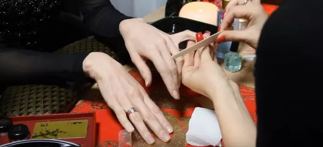 ຂັ້ນຕອນຂອງການ manicure ຍີ່ປຸ່ນ 1