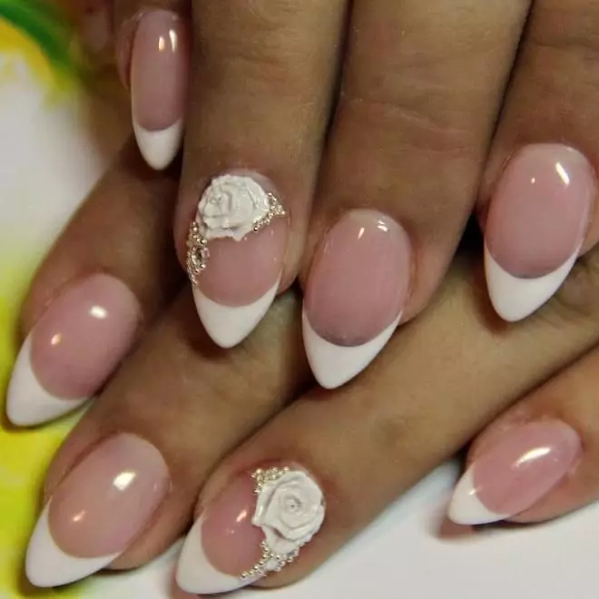 Sharp Nails - Disenyo ng matalim na mga kuko, manikyur Pranses sa matalim na mga kuko, larawan 33230_27