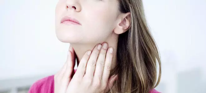 Pharyngitis - Symptomer og behandling, hvordan man behandler akut og kronisk faryngitis? 33518_2