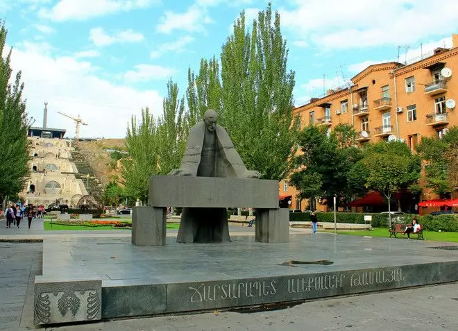 Alexander Tamanyan（Yerevan）的紀念碑