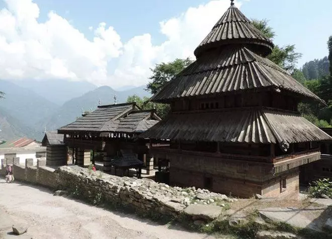 Tripura Sundari temple de fusta