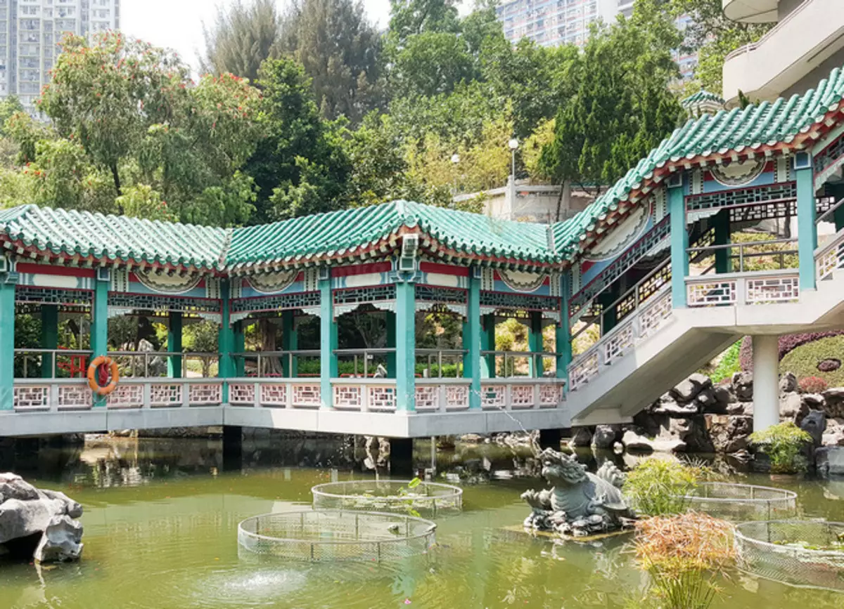 在寺廟的美麗如畫的花園