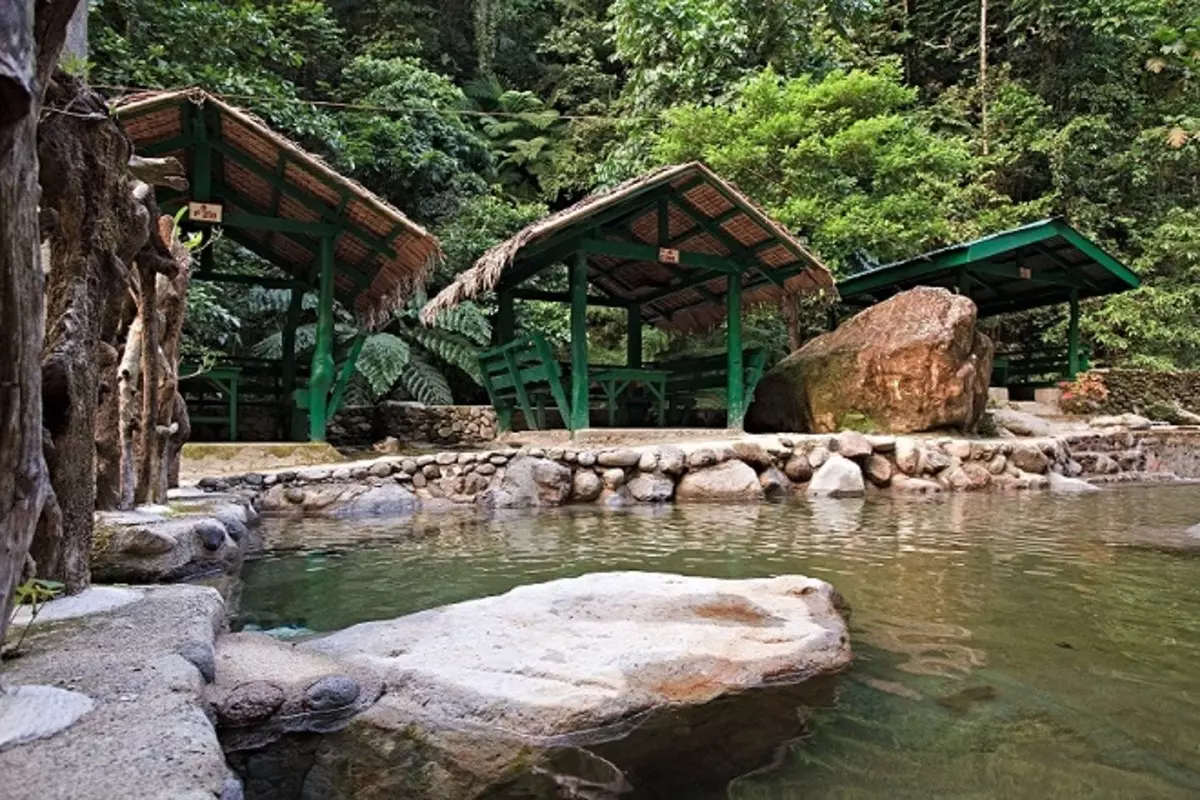 Panicuason Hot Spring Resort