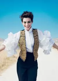 Ann Hathaway สำหรับ Vogue เรา