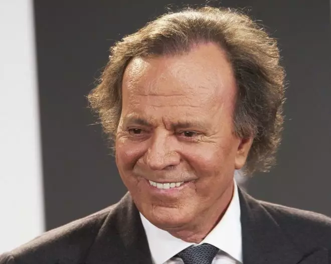 Julio Iglesias