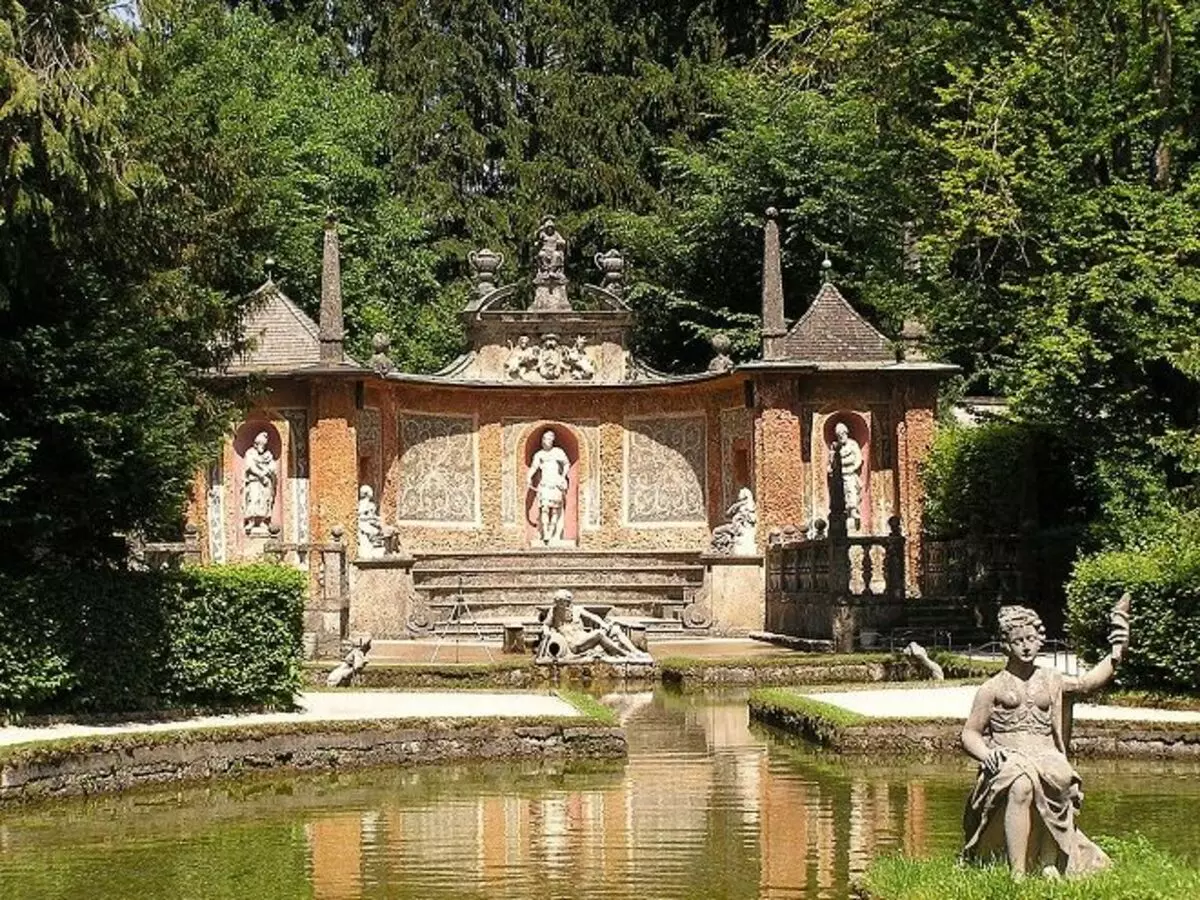 قصر Helbrunn (سالزبورغ)