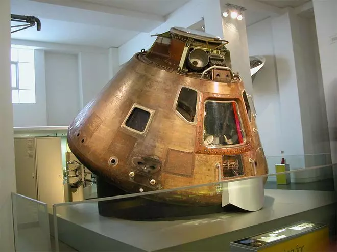 Apollo-10 ยานอวกาศ