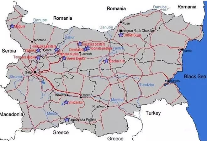 Cuevas de Bulgaria en el mapa.