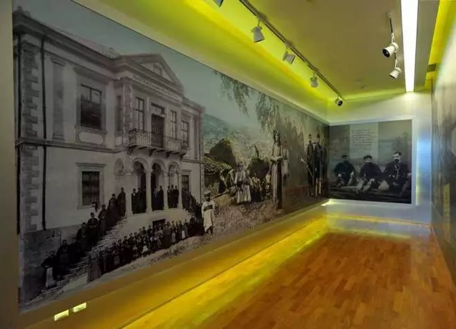 O museu contém exposições exclusivas.