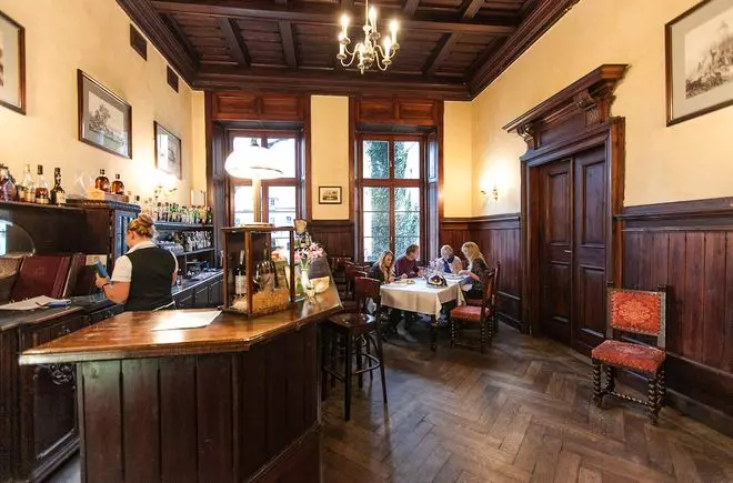 Restaurant în Castelul Klicców, Polonia