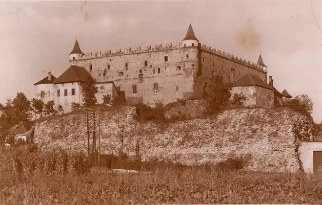Castelul Zvolnsky în anii '60.