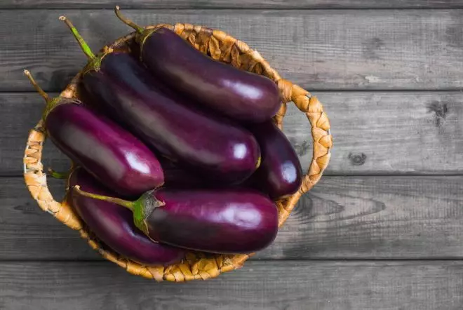 Aubergine