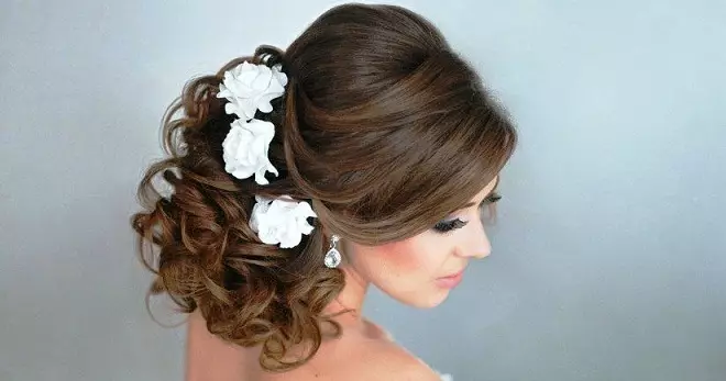 Prachtige trouwers op medium hier - mei sluier, bangs, diadem, blommen