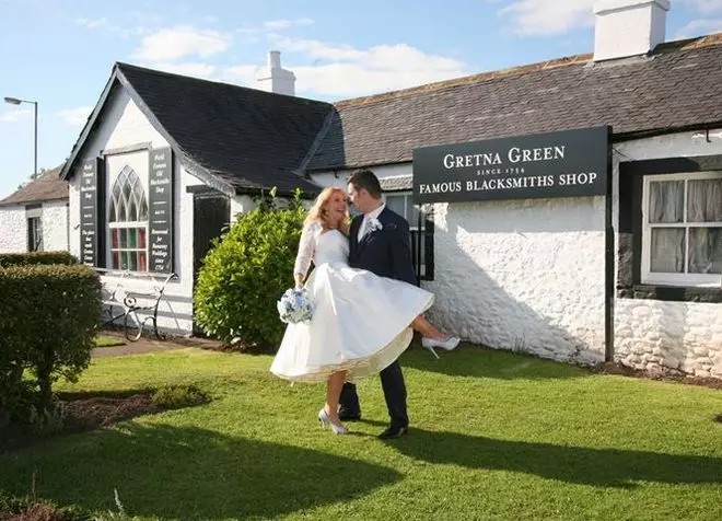 Gretna Green - meel guurka waxaa la qabtaa