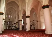 Dekorasi interior masjid