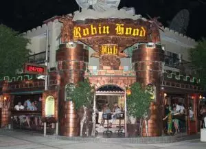 လူကြိုက်များ Paphos ကလပ် Robin Hood Bar